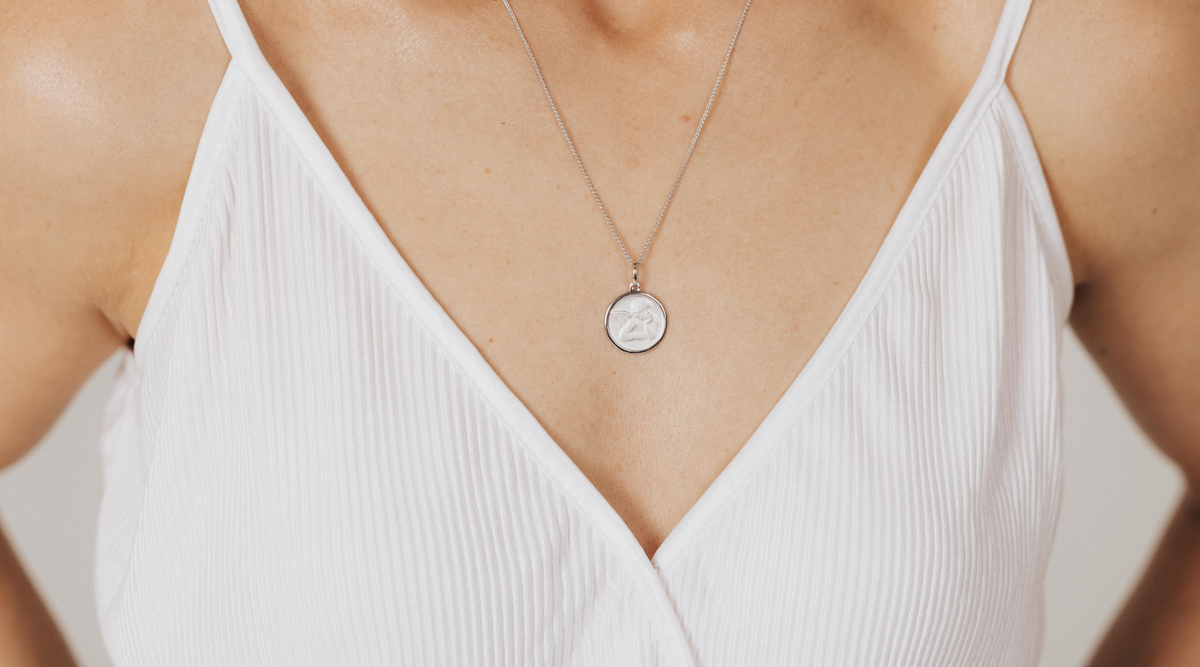 Sterling Silver vs. Regular Silver: What is the Difference? | Roma ...